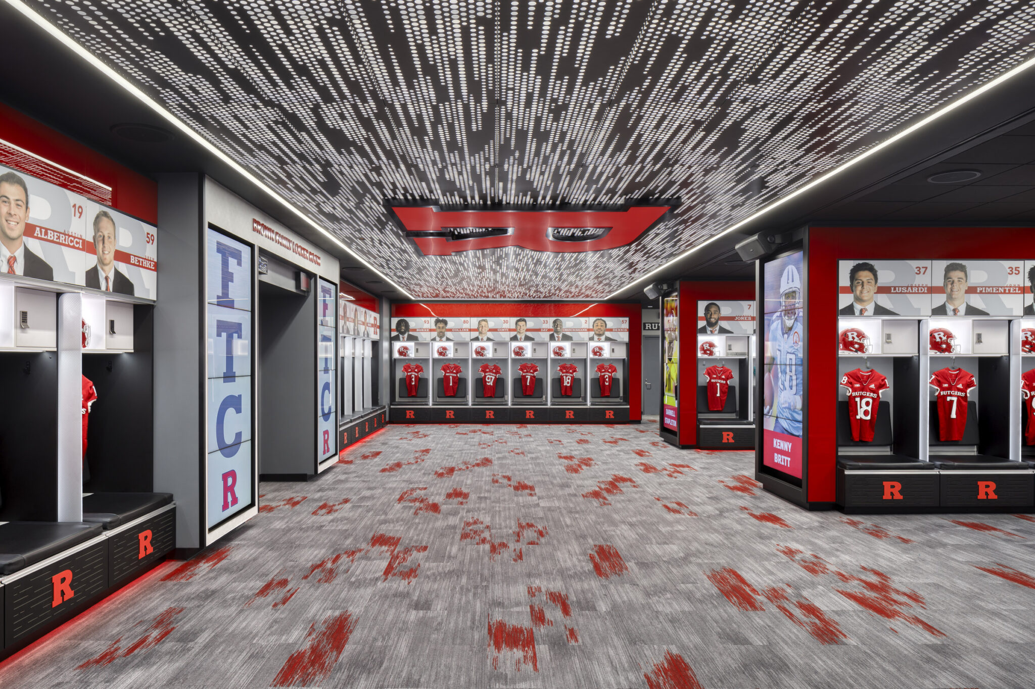 Rutgers University Men's Football Game-Day Locker Room - Perkins Eastman