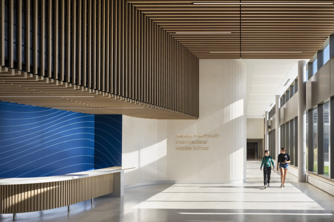 Dennis-Yarmouth Intermediate/Middle School - Perkins Eastman